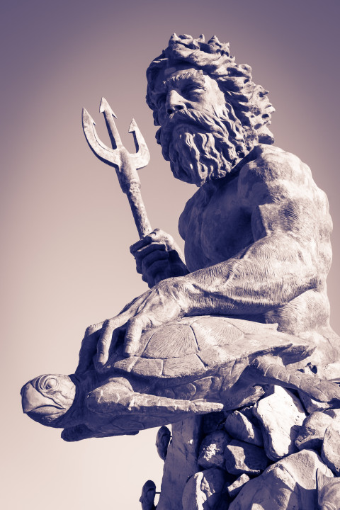 King Neptune Statue - Duncan.co