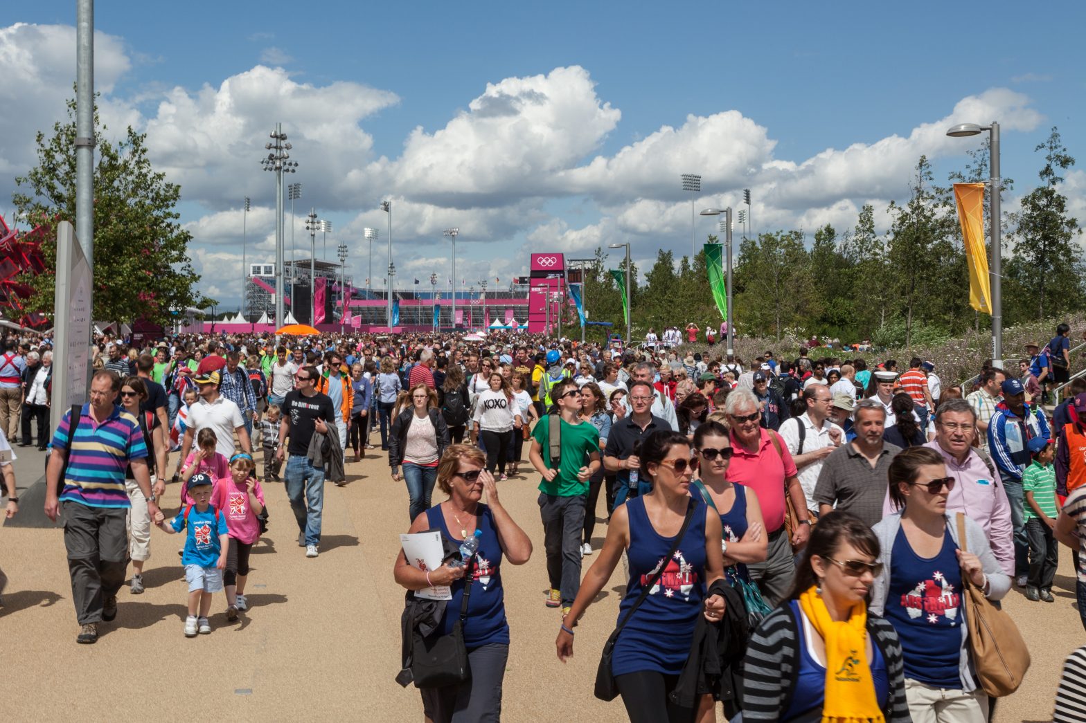 Crowds at Olympic Park London 2012 Olympics 0129 - Duncan.co