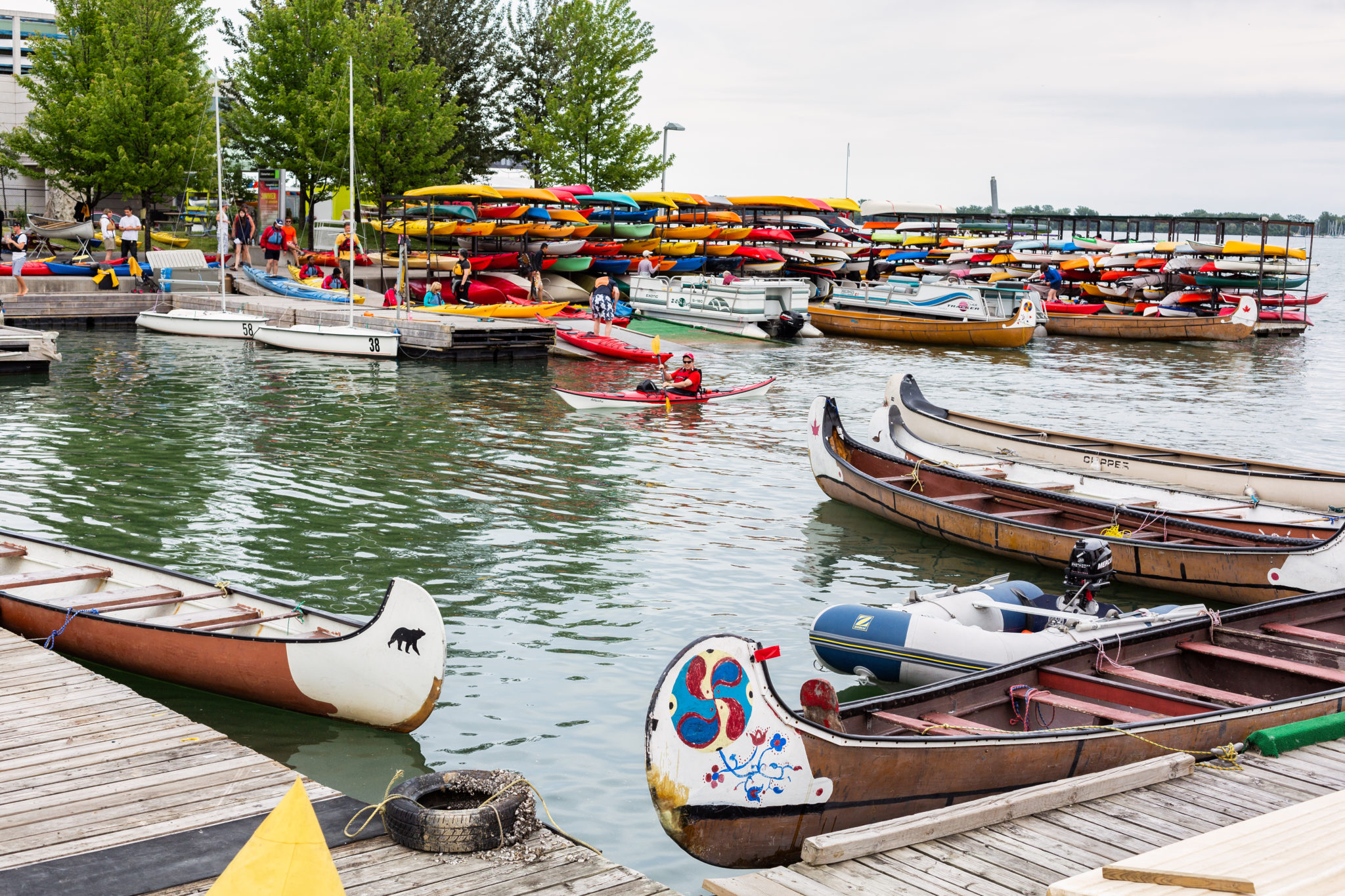 Waterfront Canoes and Kayaks - Duncan.co
